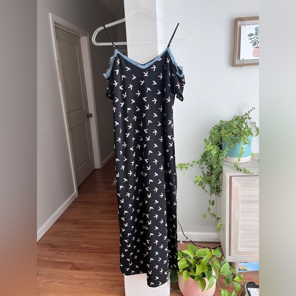 Monteau | Dresses | Monteau Black Bird Print Cold Shoulder Lace Maxi ...